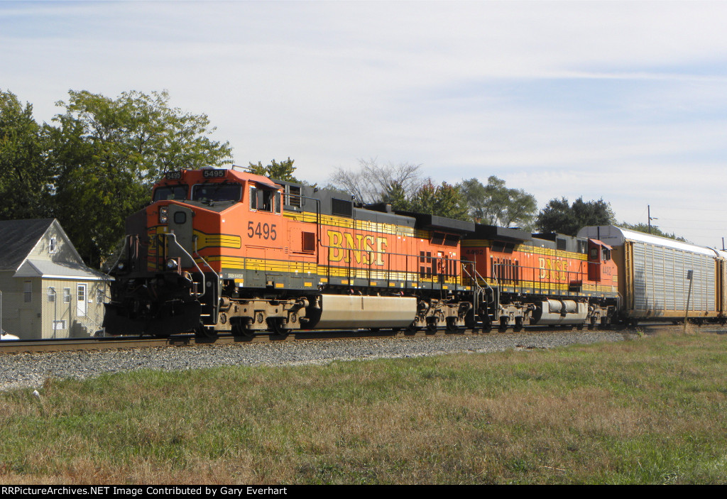 BNSF 5495 and BNSF 4482